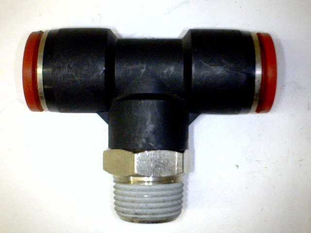 CONECTOR T ROTABLE TUBO 12 MM ROSCA 1/ – Regesa